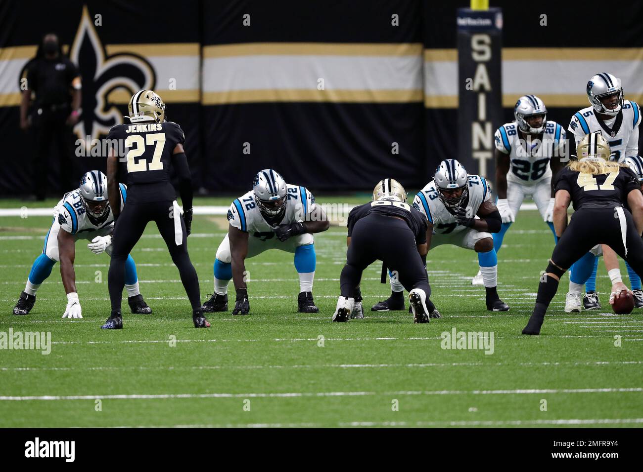 Carolina Panthers offensive tackle Taylor Moton (72) and offensive ...