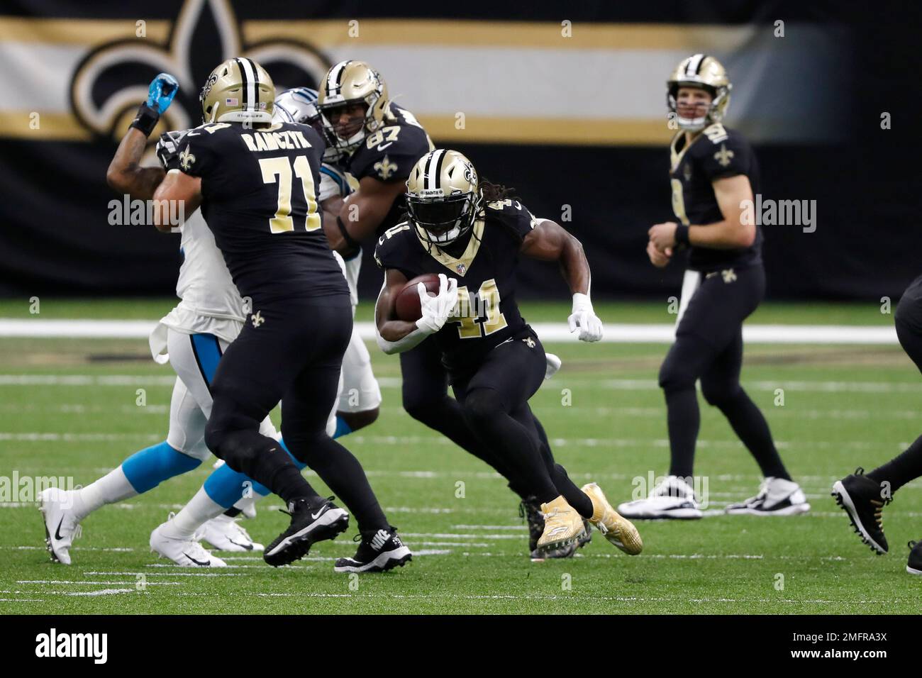 New Orleans Saints running back Alvin Kamara (41) runs the ball during ...