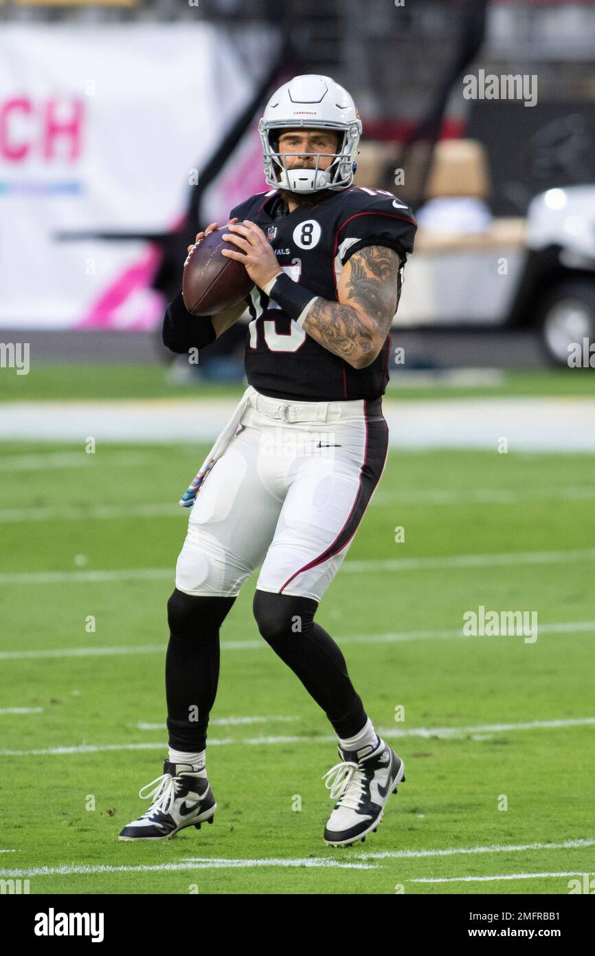 Arizona Cardinals quarterback Chris Streveler (15) warms up prior to an ...