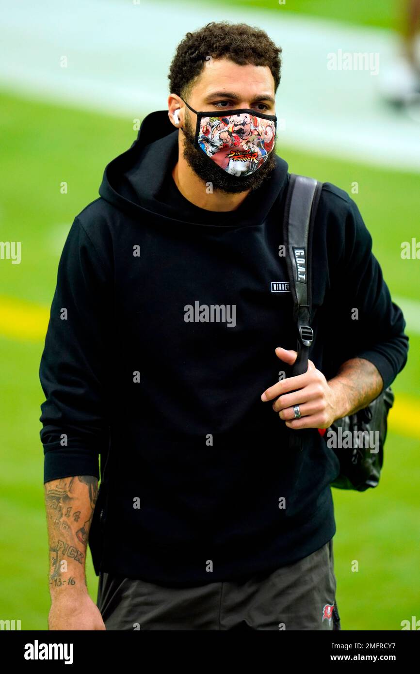 Tampa Bay Buccaneers wide receiver Mike Evans (13) arrives prior to ...