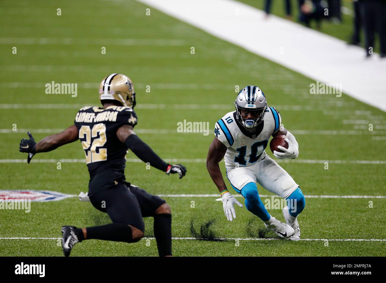 Carolina Panthers wide receiver Curtis Samuel (10) carries against New ...
