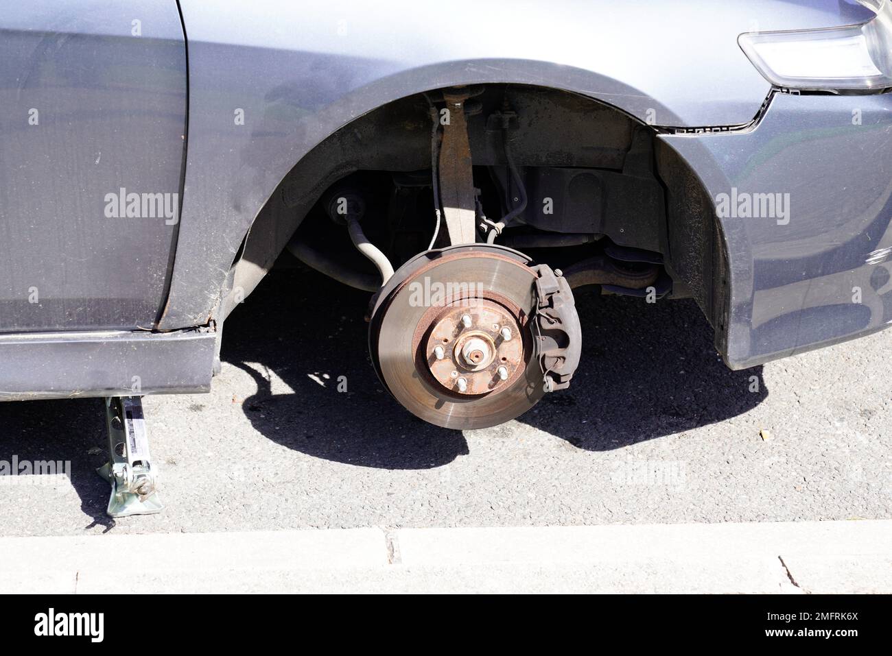 Car thief tyre hi-res stock photography and images - Alamy