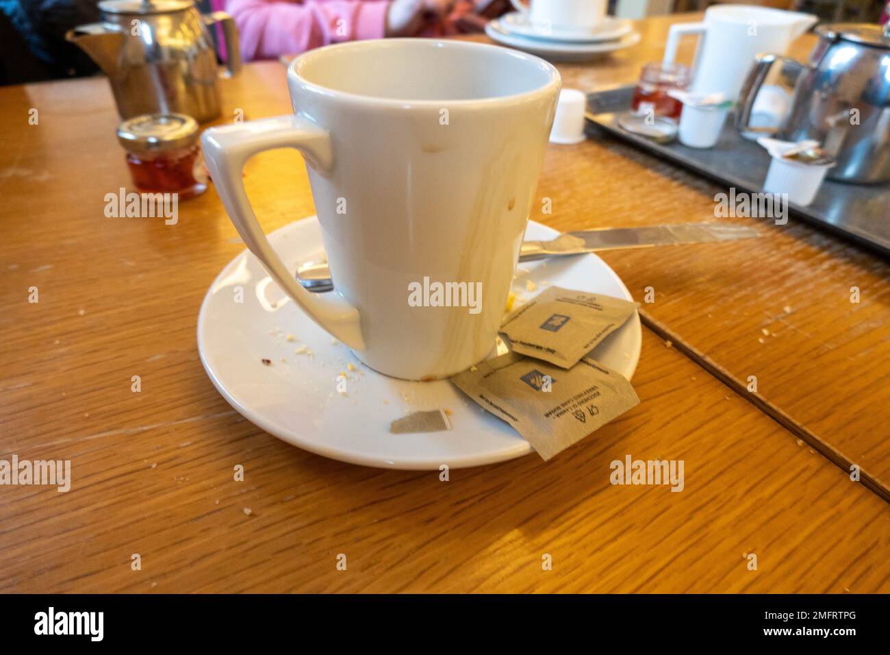 Dirty dinner plates hi-res stock photography and images - Alamy