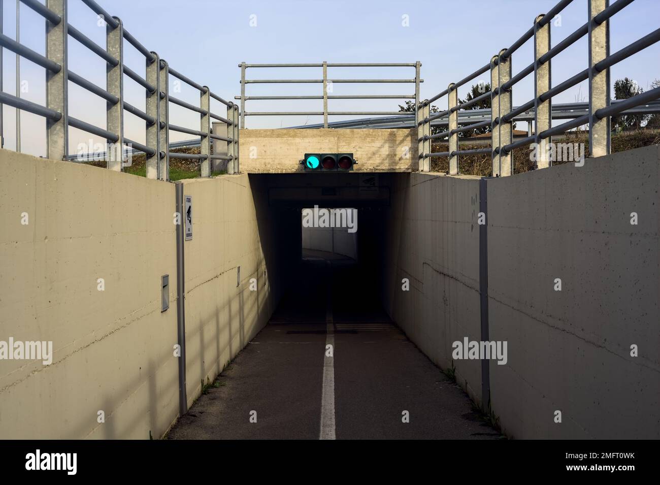 Residential building under highway bridge hi-res stock photography and ...