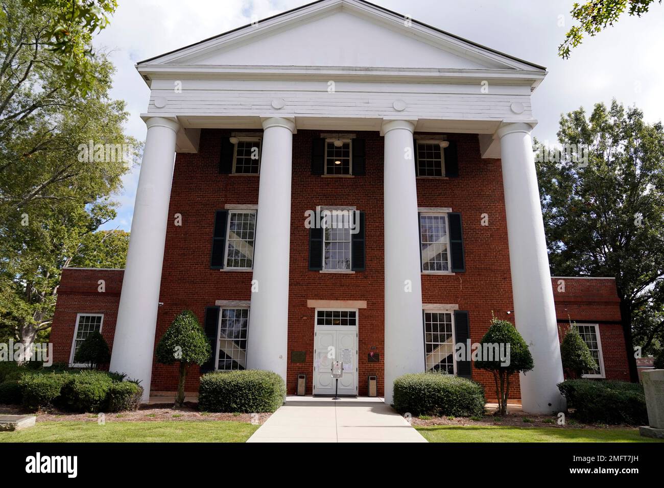The Greene County courthouse is shown Thursday, Oct. 22, 2020, in ...