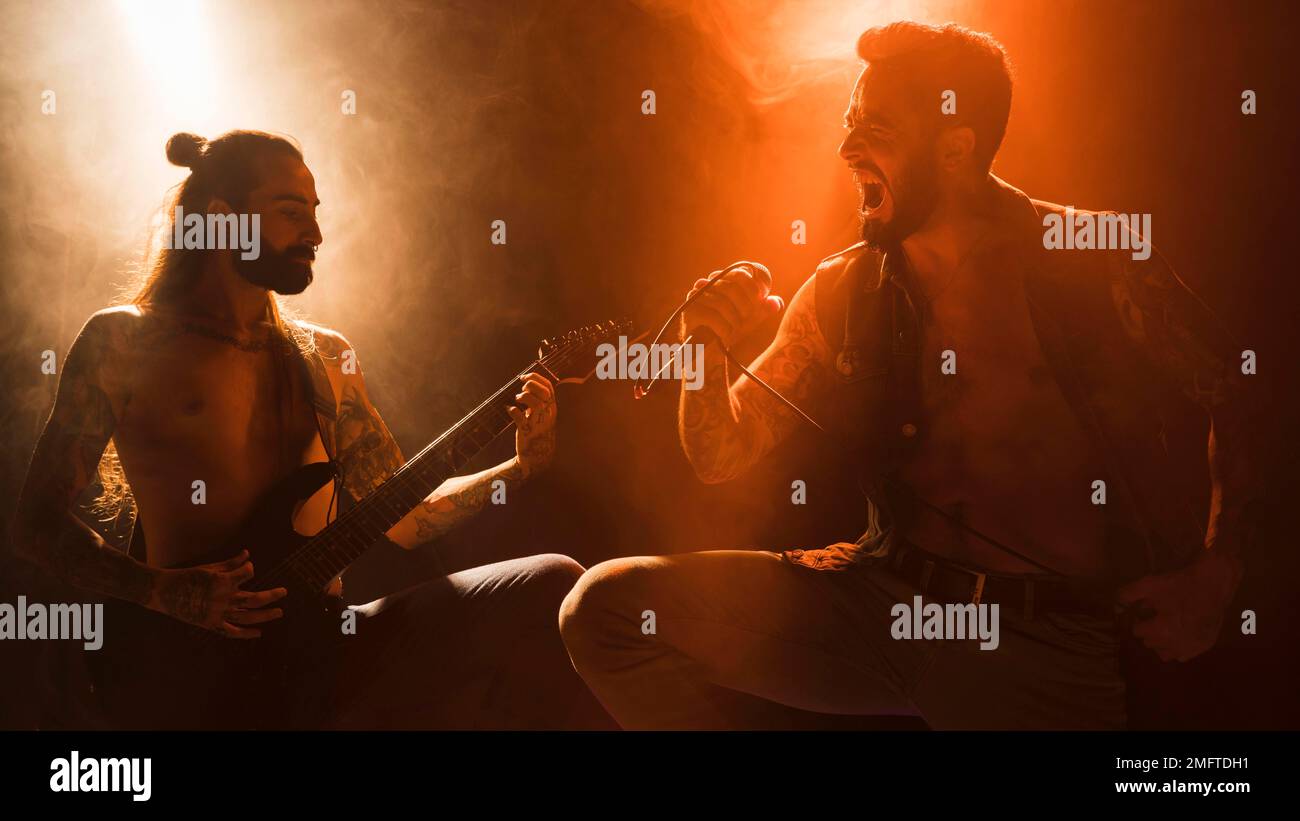 Target band hi-res stock photography and images - Alamy
