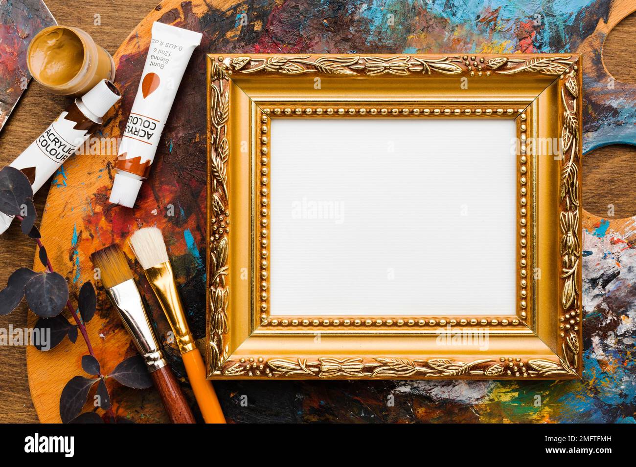 empty canvas golden frame paint Stock Photo - Alamy empty canvas golden frame paint Stock Photo - Alamy