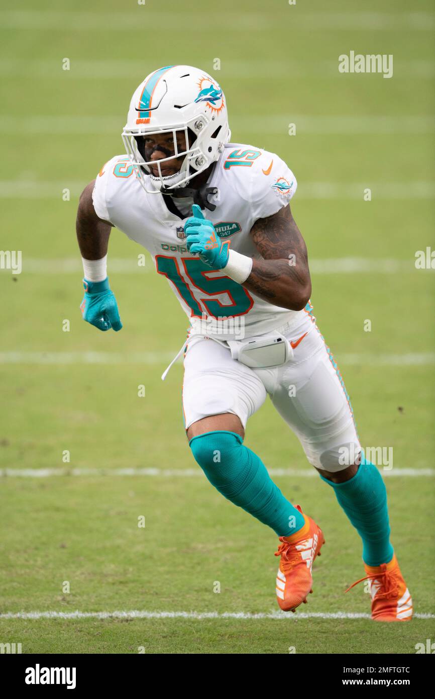 Miami Dolphins running back Lynn Bowden (15) in action against the New ...