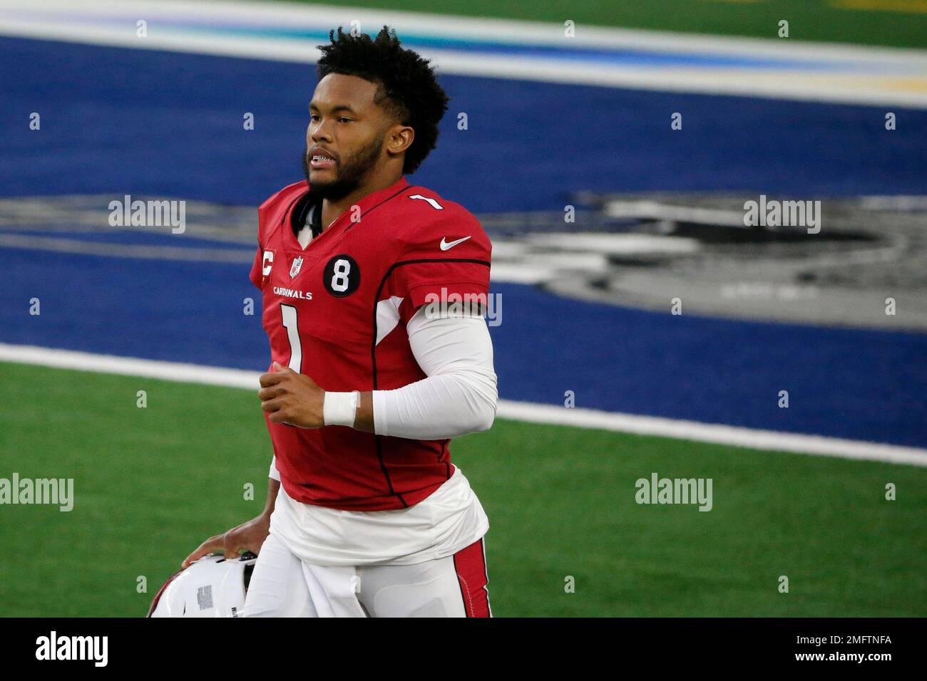 Arizona Cardinals' Kyler Murray warms up before an NFL football game ...
