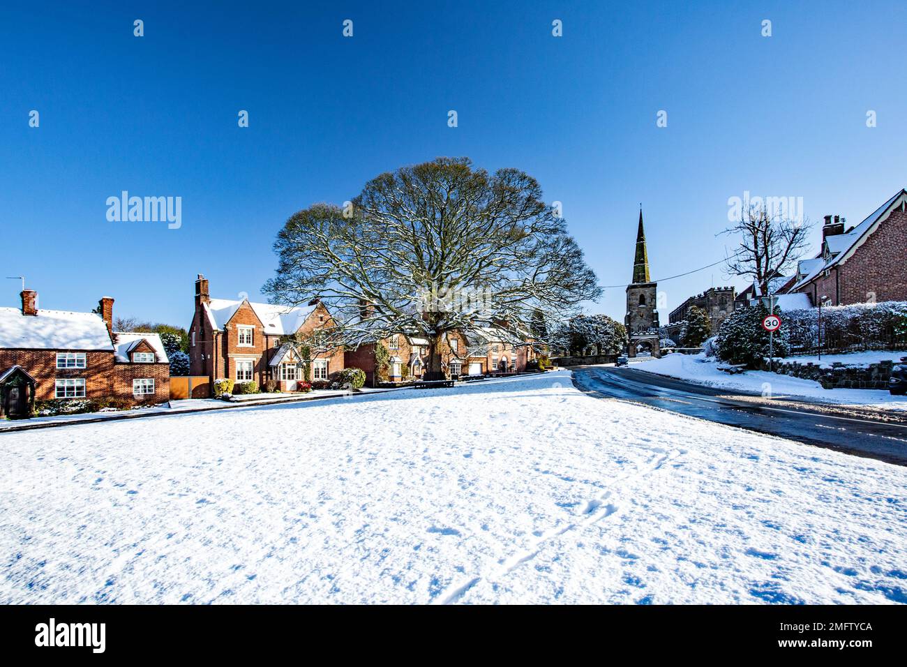 Calendar seasons hi-res stock photography and images - Alamy