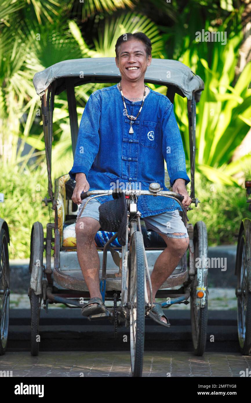 Laughing rickshaw driver hi-res stock photography and images - Alamy