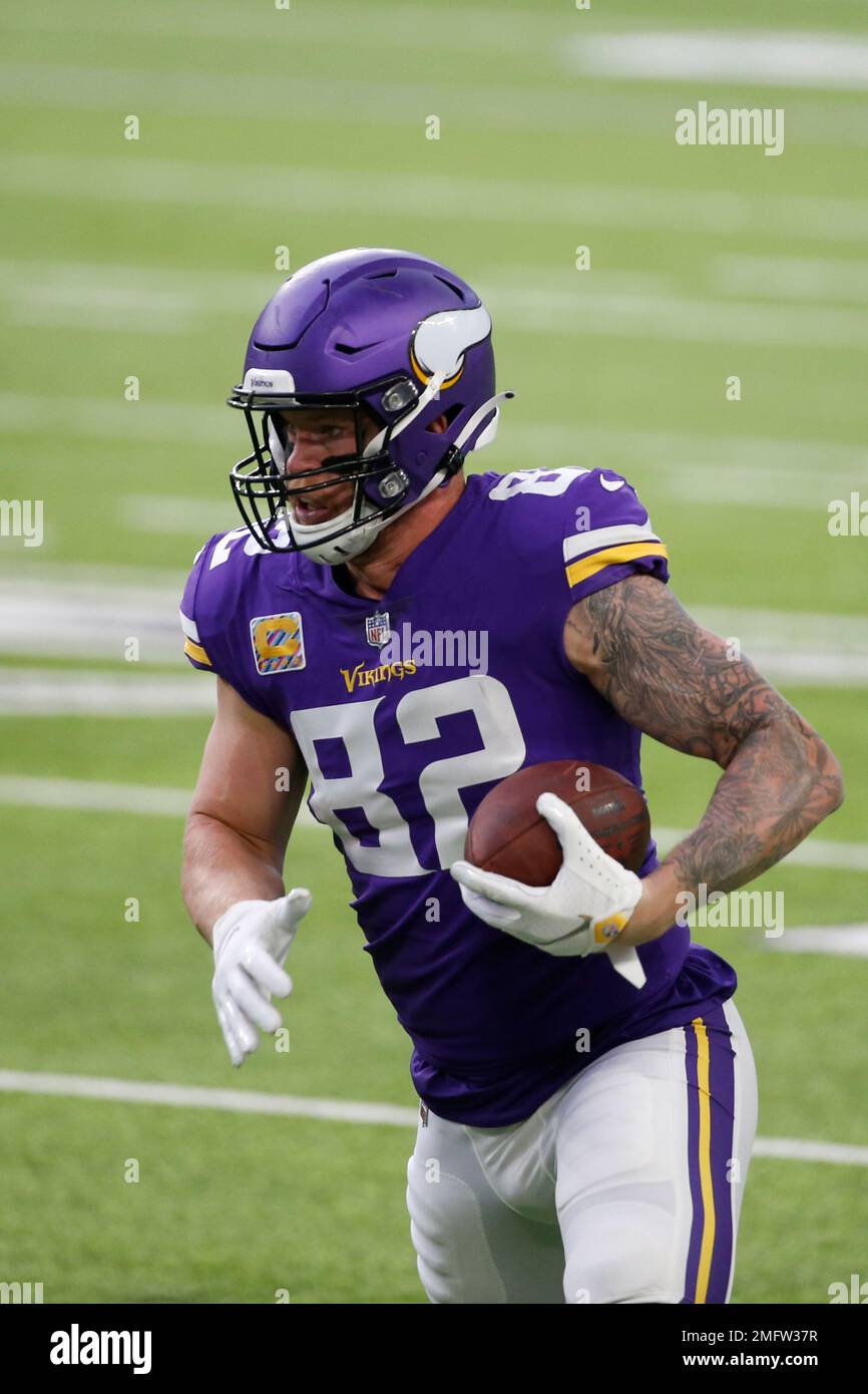 Minnesota Vikings tight end Kyle Rudolph (82) runs after a catch ...