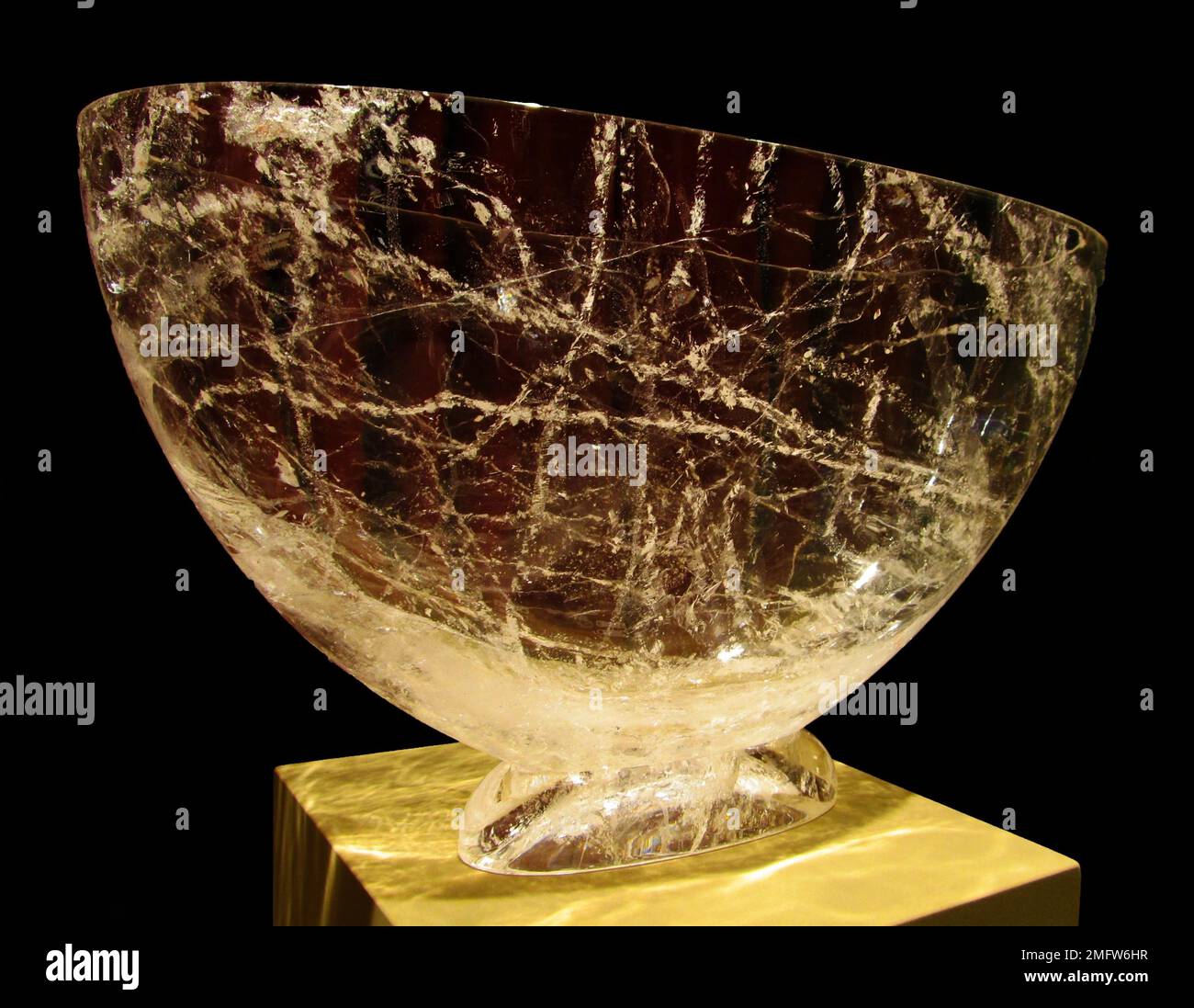 Rock bowl hi-res stock photography and images - Alamy