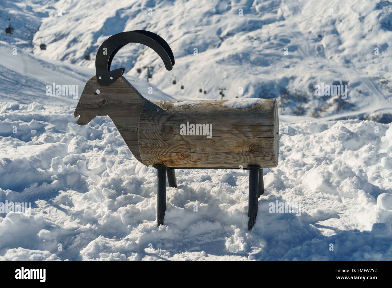 Menuires logo and ibex mascots for Friendly Menuires - French alps ...