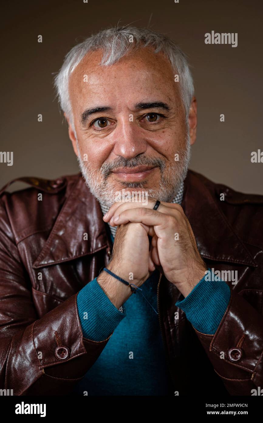 Director Javier Fuentes-Leon poses for portraits for the movie Las ...