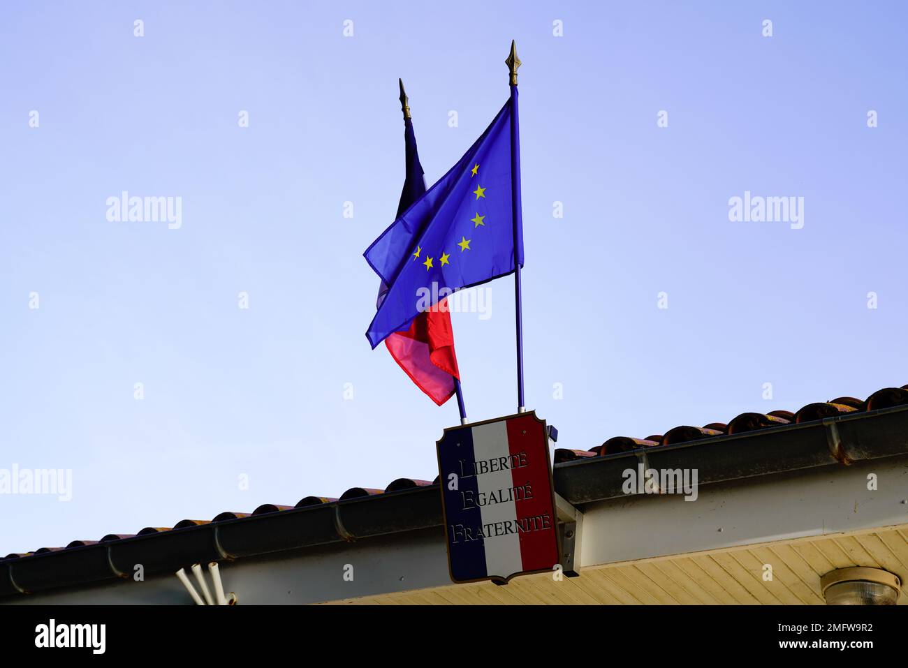 liberte egalité fraternite means freedom equality fraternity on city ...