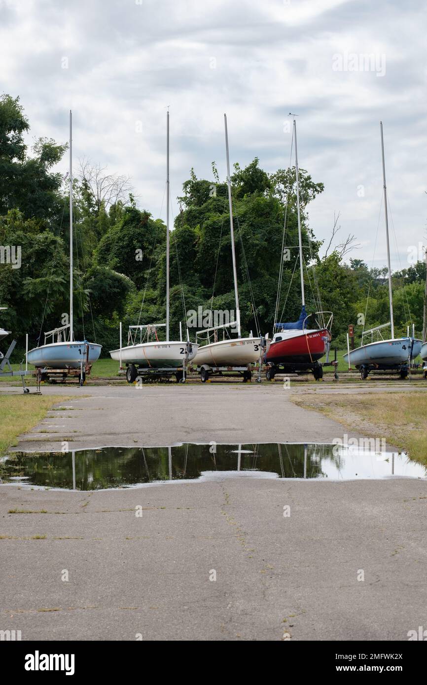 Boats at Washington Sailing Marina Stock Photo - Alamy