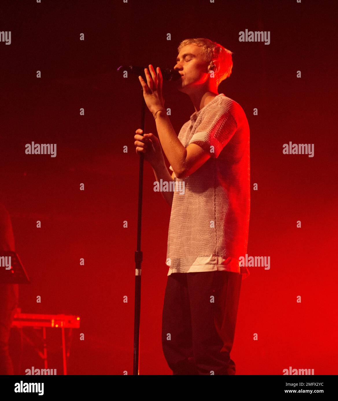 Olly alexander performance hi-res stock photography and images - Alamy