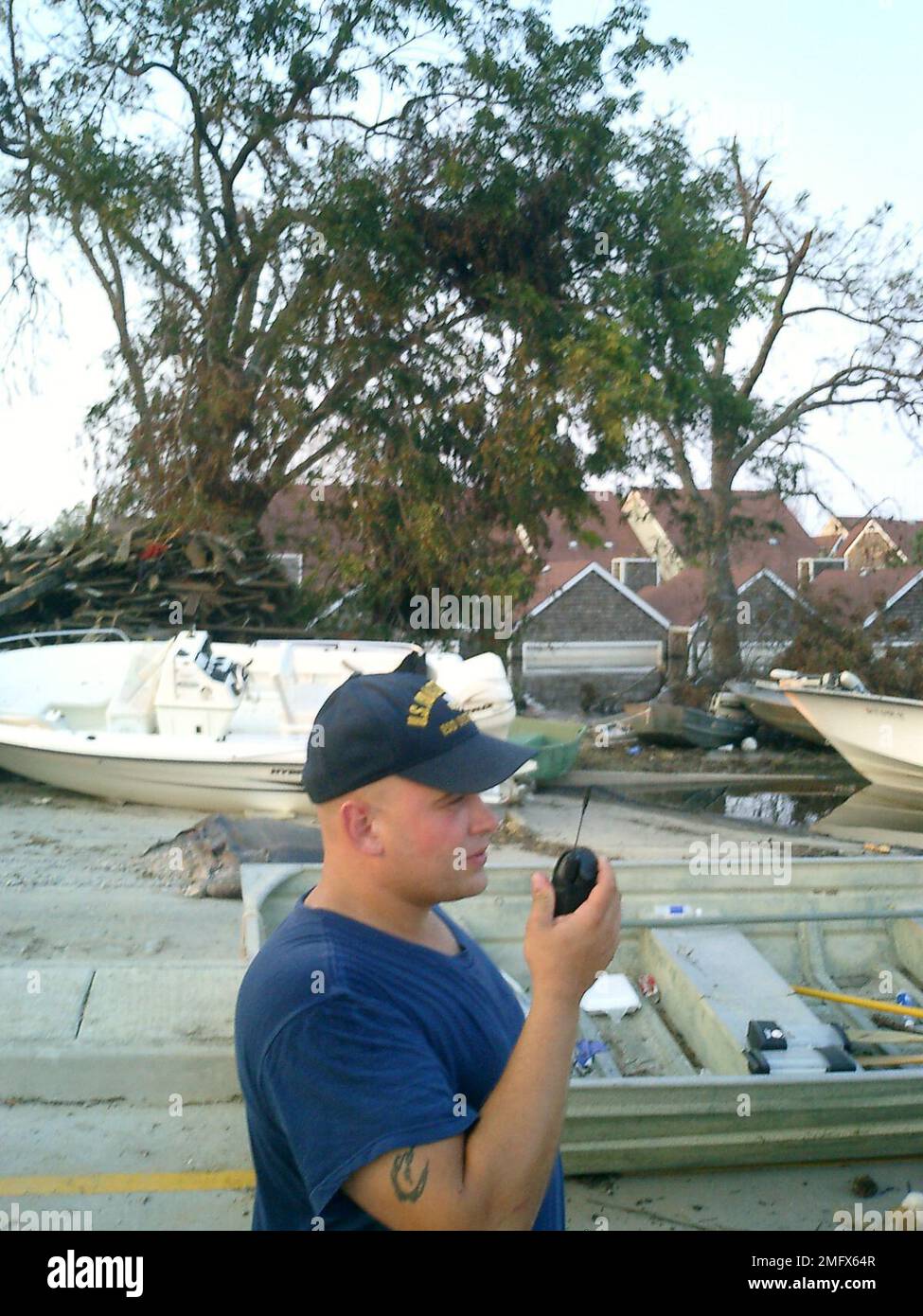 Great Lakes Search and Rescue Detachment - 26-HK-143-178. Hurricane Katrina Stock Photo - Alamy