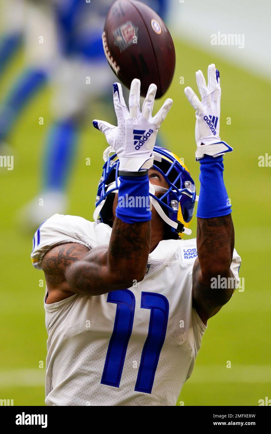 Los Angeles Rams' Josh Reynolds warms up before an NFL football game ...
