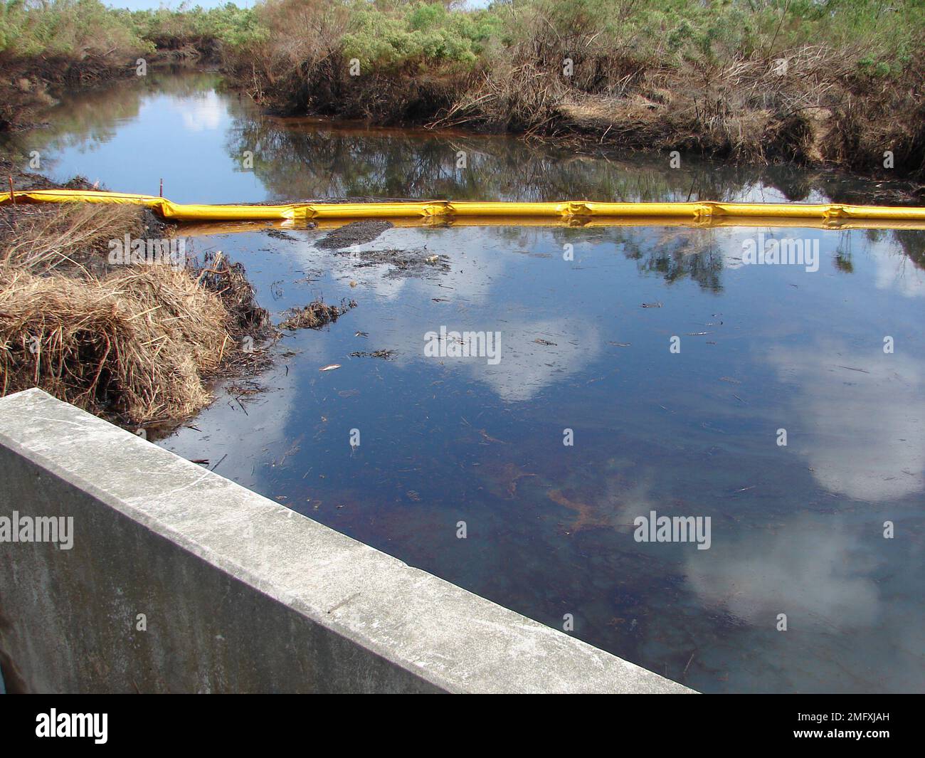 Pollution - ESU St. Louis Response - North Bass - 26-HK-230-162 ...