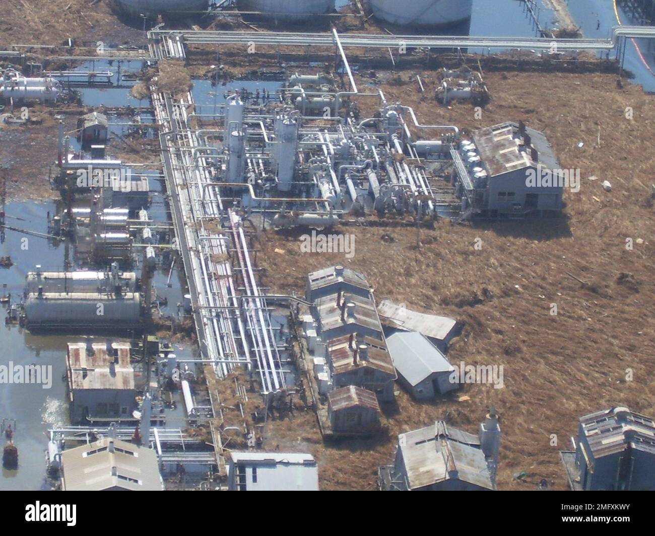 Hazardous material emergency response team hi-res stock photography and ...