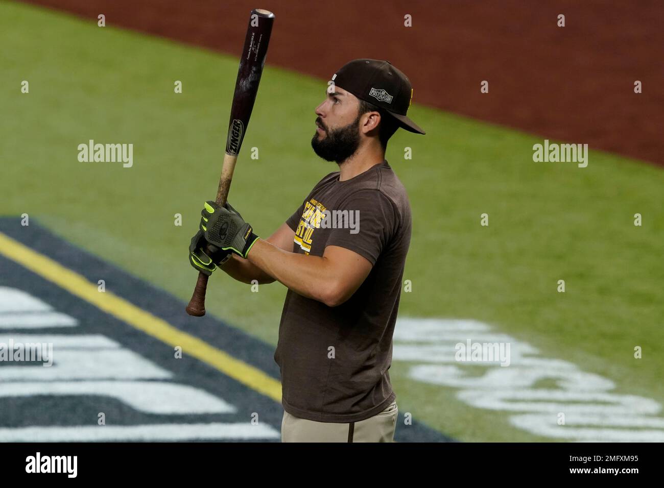 San Diego Padres' Eric Hosmer participates in batting practice before ...