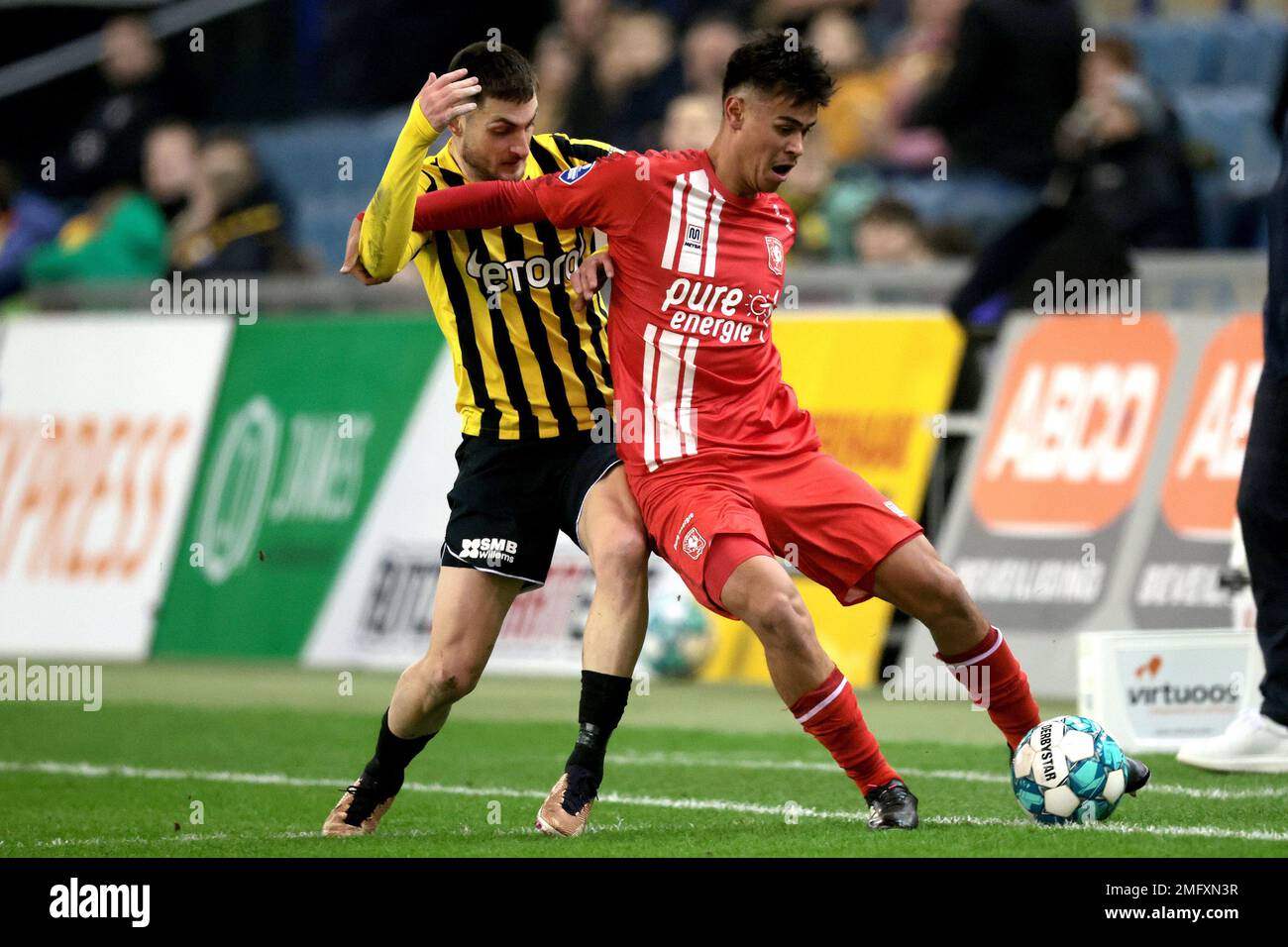 ARNHEM - (lr) Matus Bero of Vitesse, Mees Hilgers of FC Twente during ...