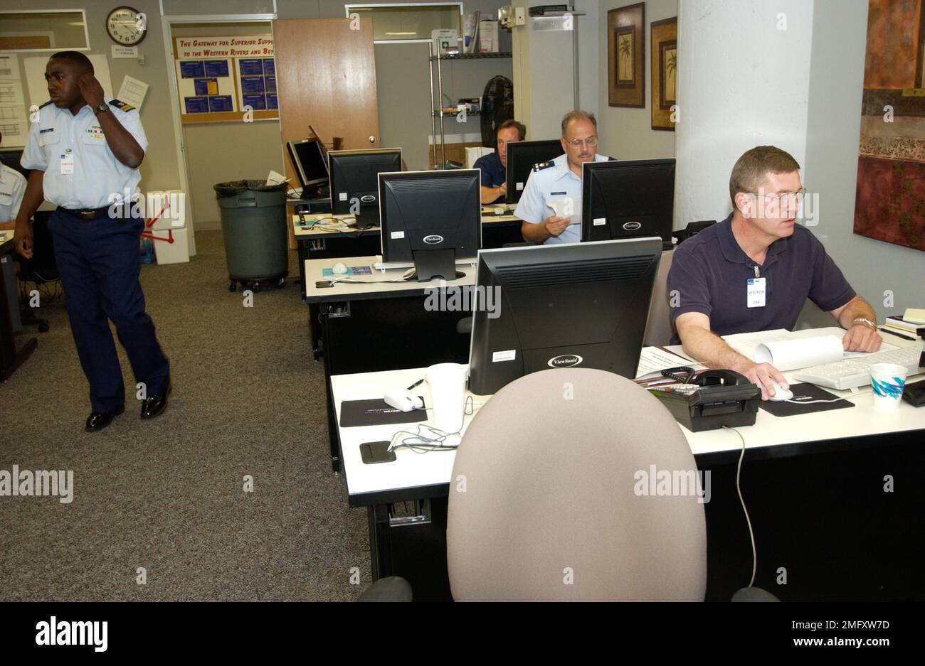 Incident Management Team - 26-HK-157-87. Hurricane Katrina Stock Photo ...