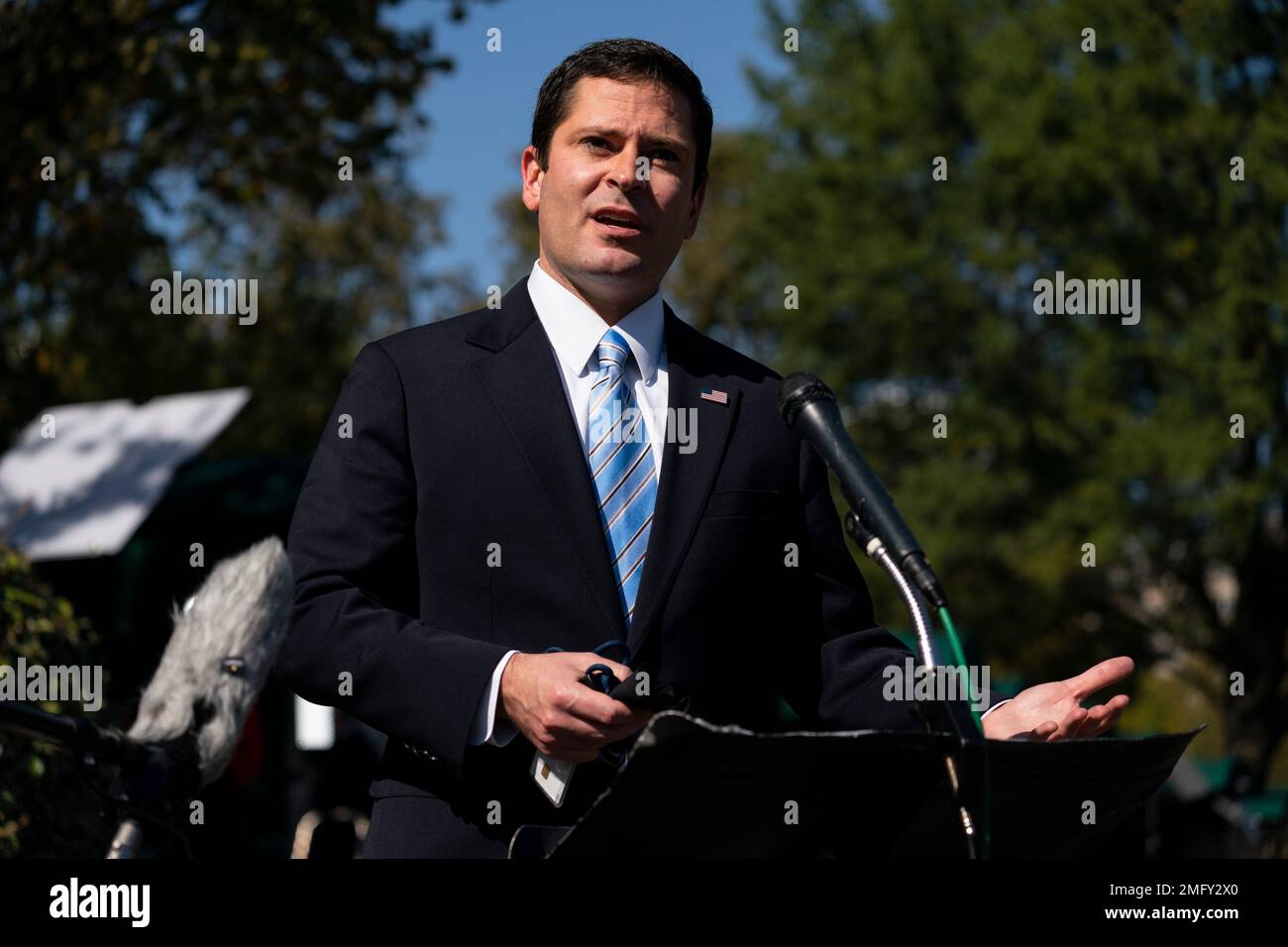 White House deputy press secretary Brian Morgenstern talks to reporters ...