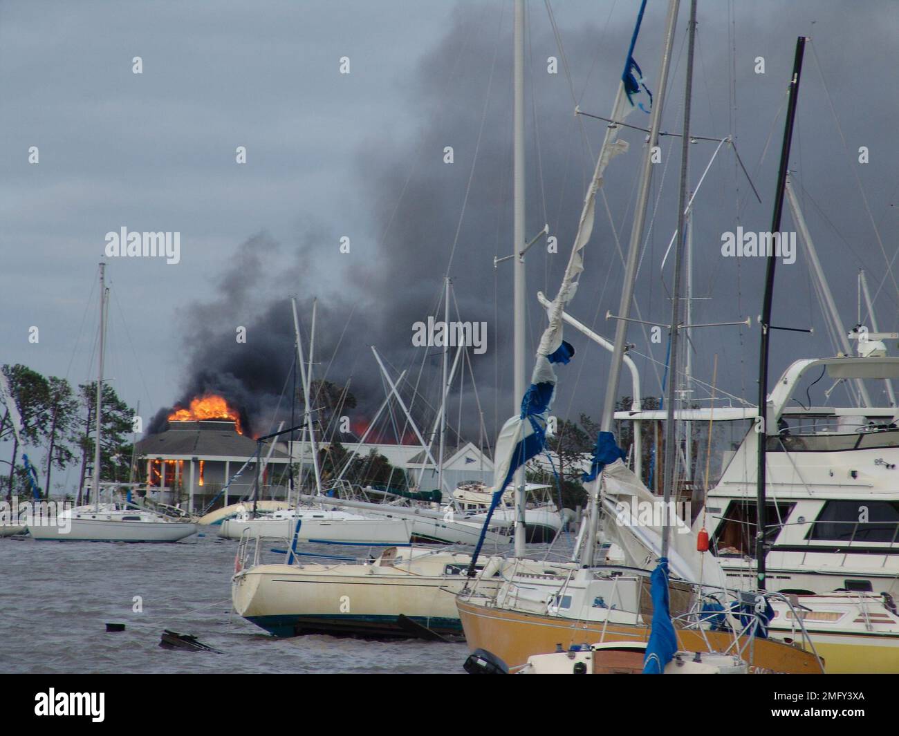 ESU Incident Command Post New Orleans - Katrina Sector - 26-HK-305-139 ...