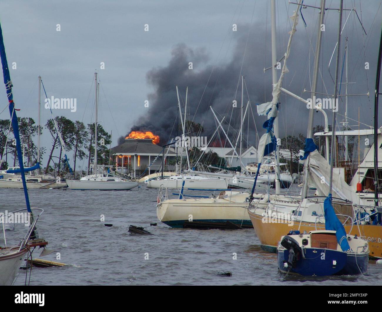 ESU Incident Command Post New Orleans - Katrina Sector - 26-HK-305-145 ...