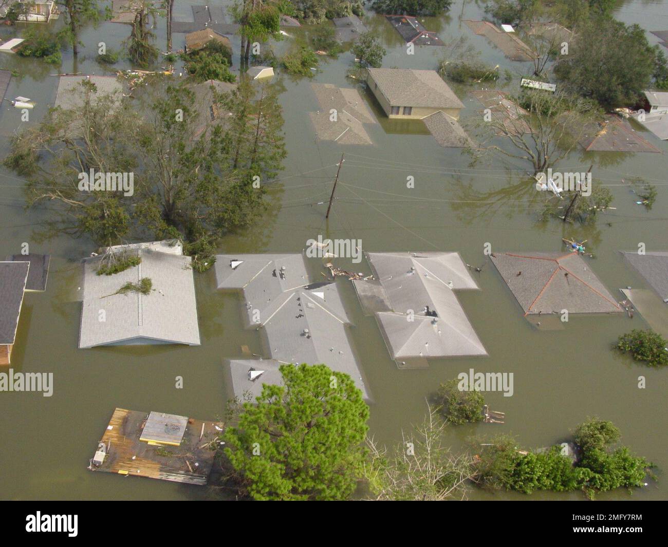 Aftermath - Aerial - 26-HK-330-37. Flooding East of 17th St. Canal ...