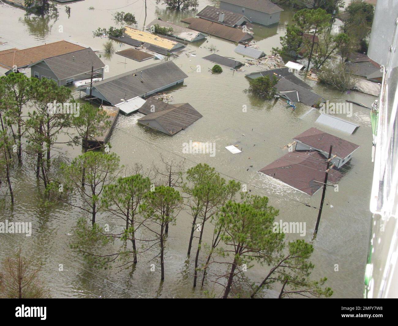 Aftermath - Aerial - 26-HK-330-38. Flooding East of the 17th St. Canal ...