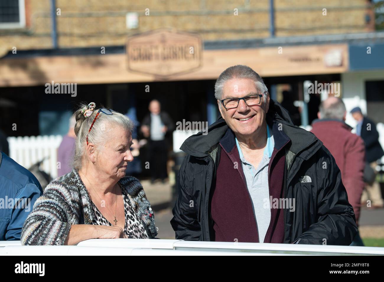 Windsor, Berkshire, UK. 10th October, 2022. Racegoers at Royal Windsor ...