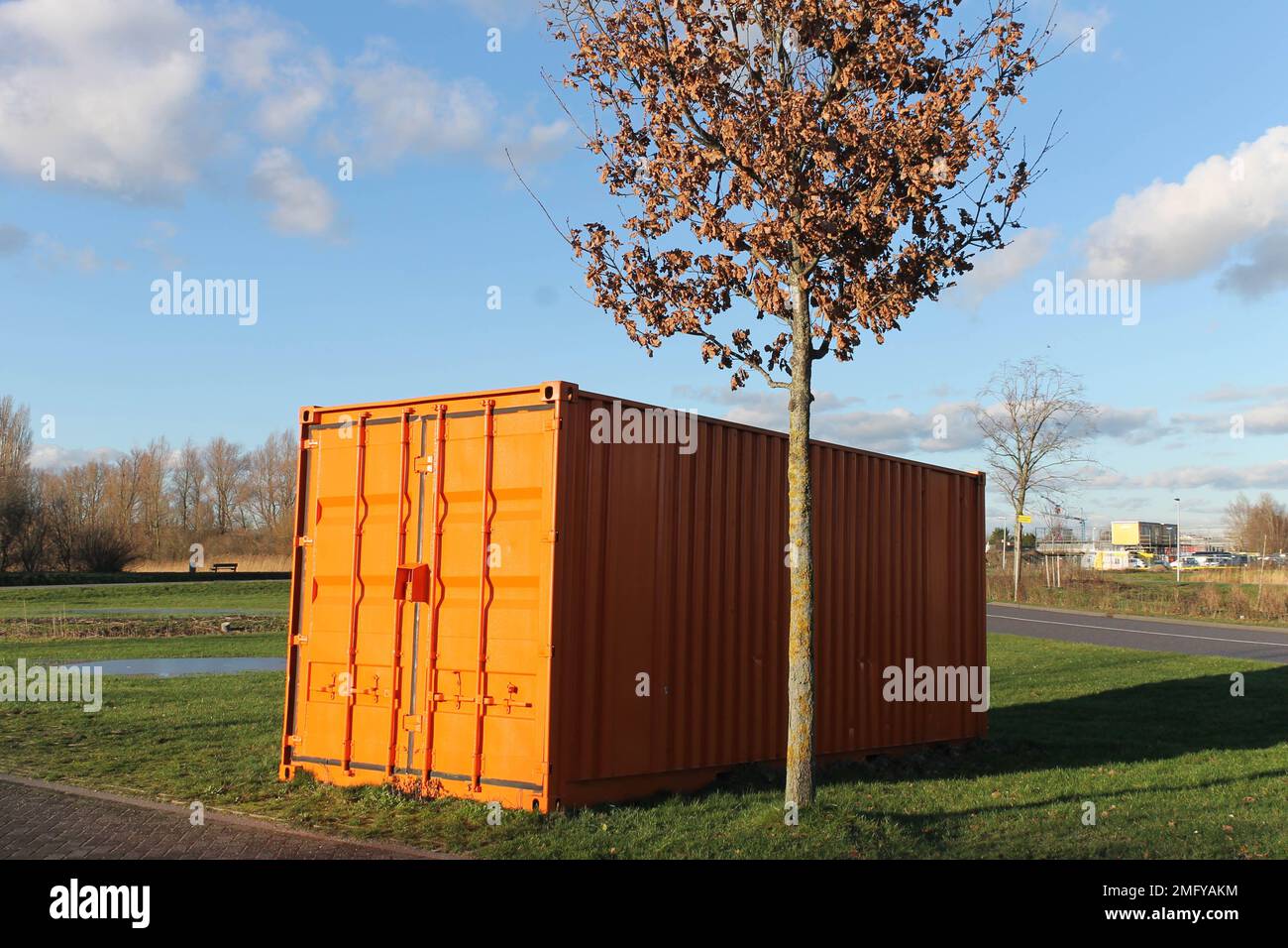 Water tree container hi-res stock photography and images - Alamy