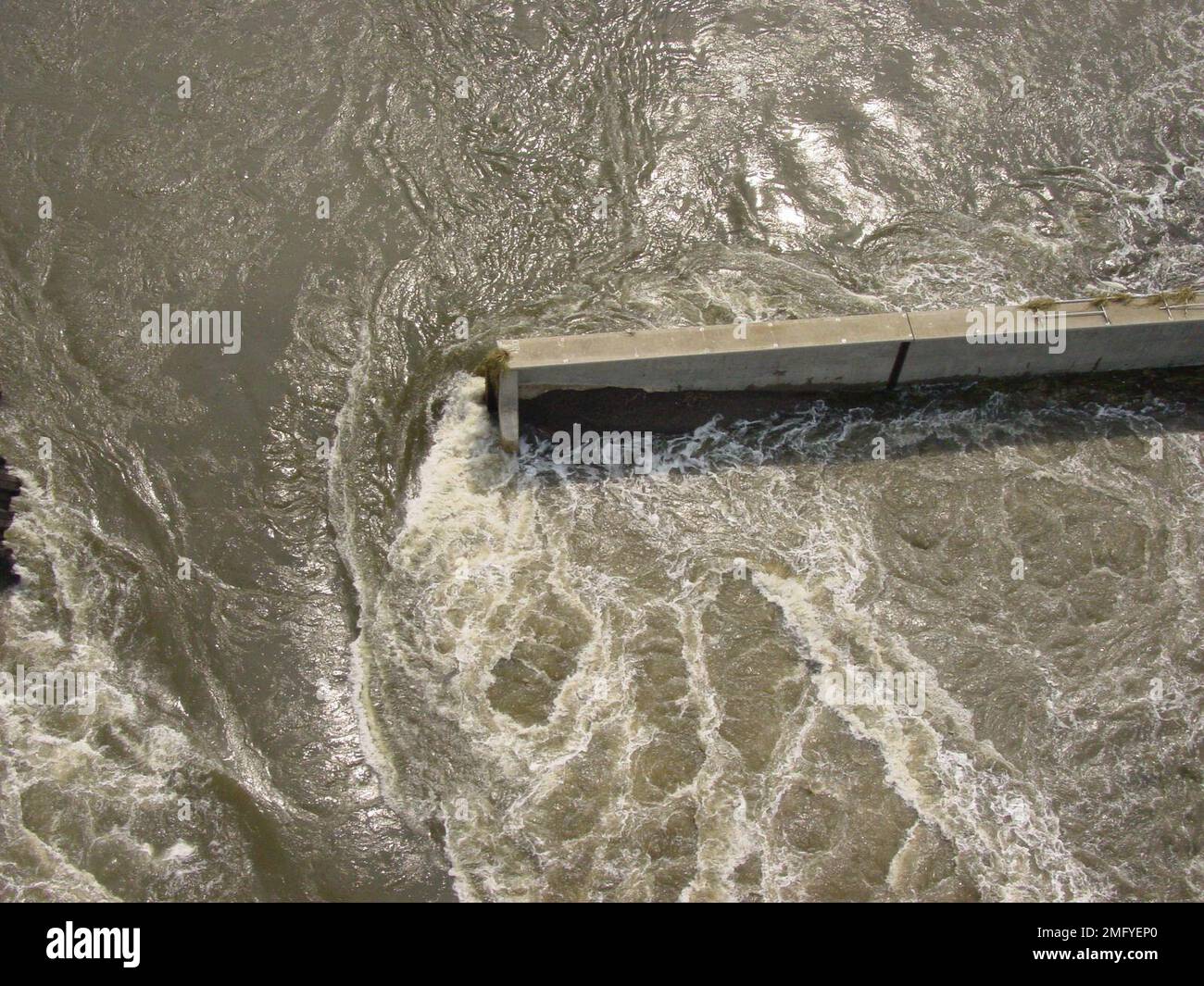 Aftermath - Aerial - 26-HK-330-62. MRGO levee Breach. Hurricane Katrina ...