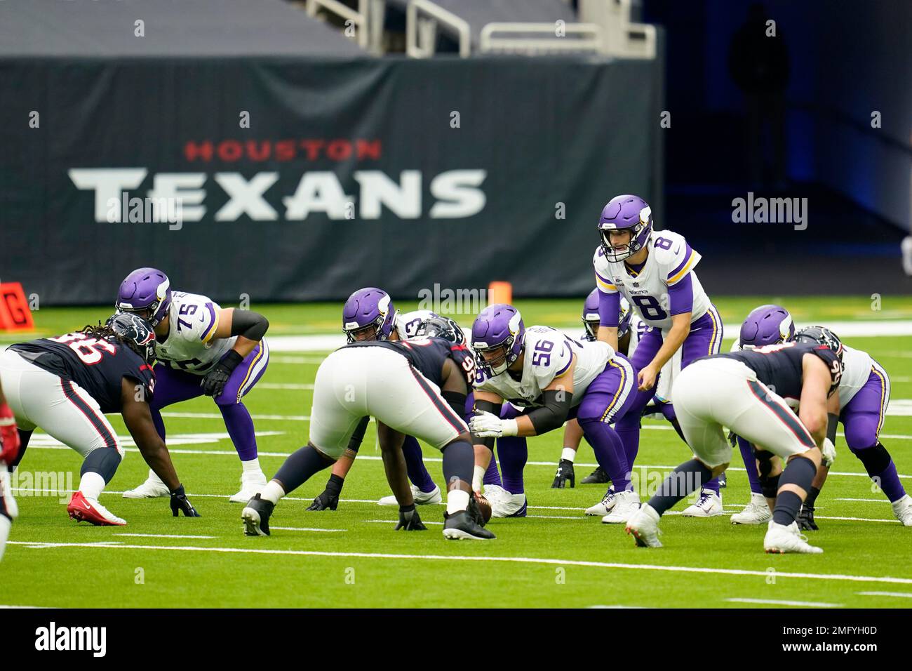 Minnesota Vikings quarterback Kirk Cousins (8) looks to take the snap ...