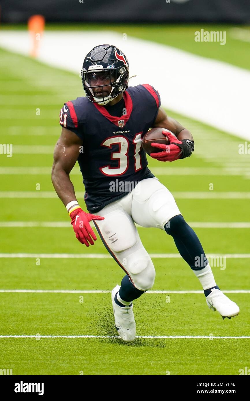 Houston Texans running back David Johnson (31) carries the ball during ...