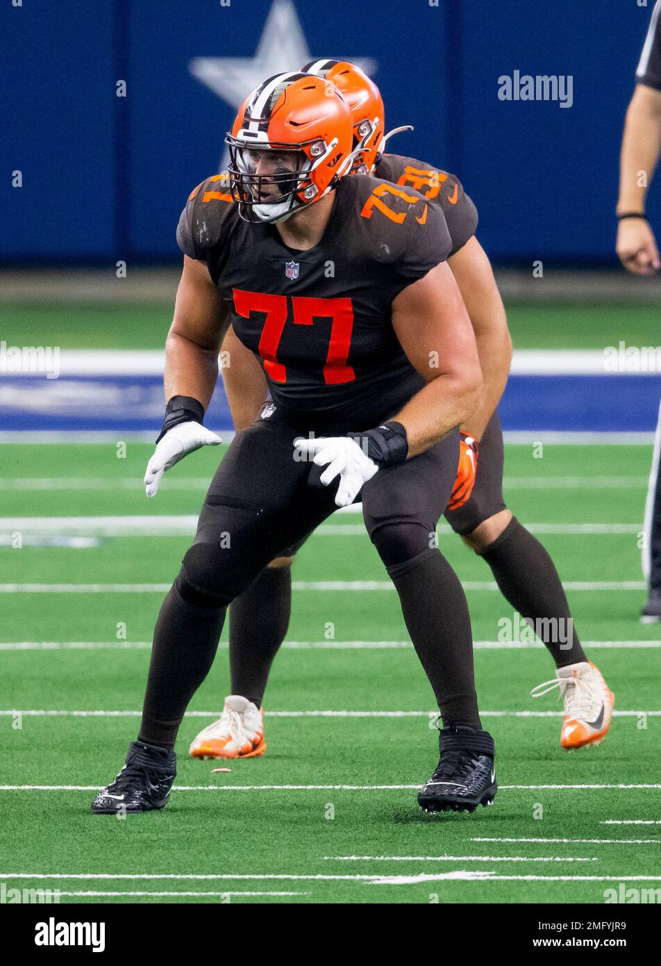 Cleveland Browns offensive guard Wyatt Teller (77) protects quarterback ...