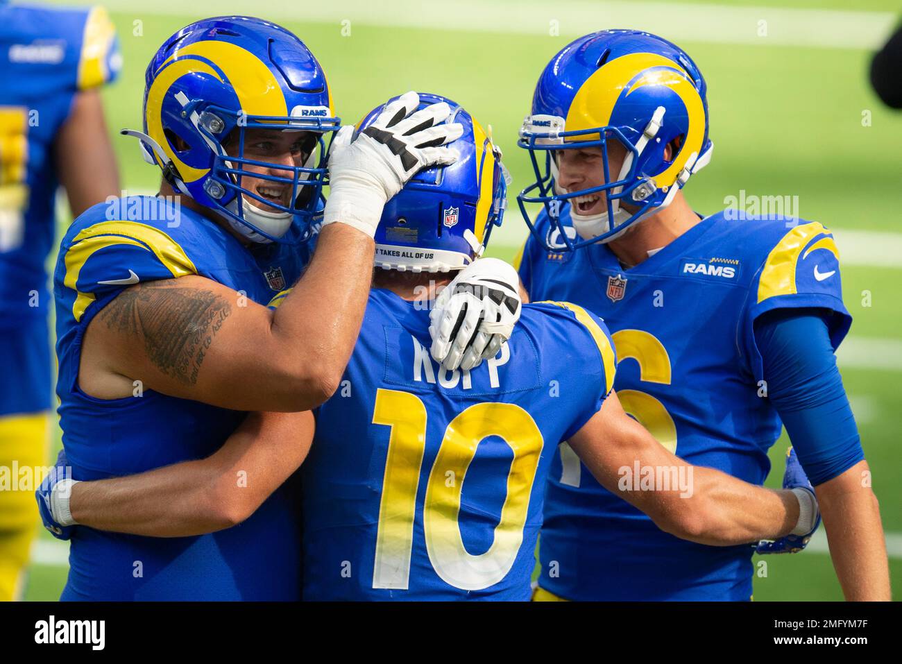 From left, Los Angeles Rams offensive tackle Rob Havenstein (79), wide ...