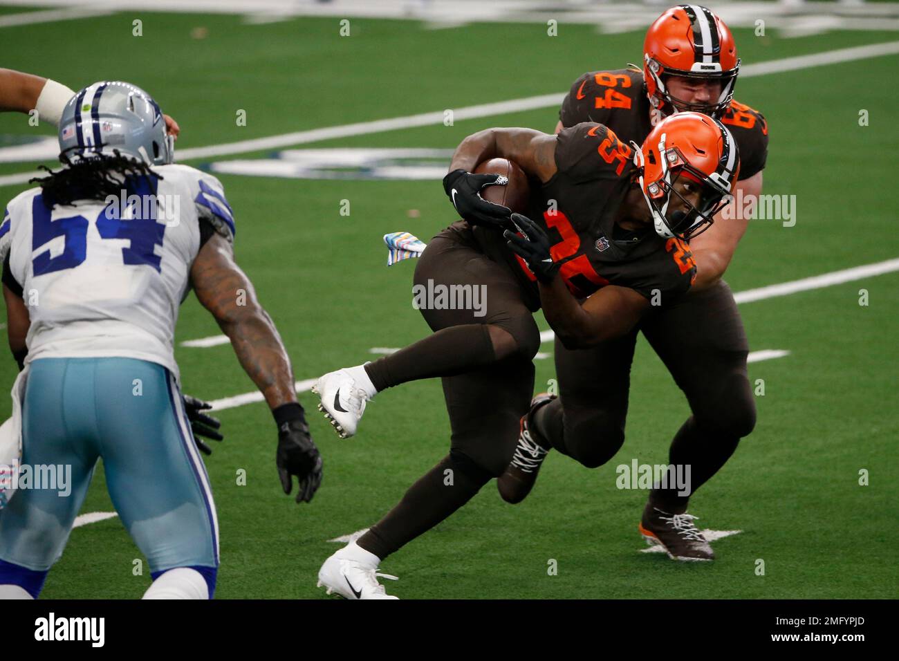 Dallas Cowboys linebacker Jaylon Smith (54) gives chase as Cleveland ...