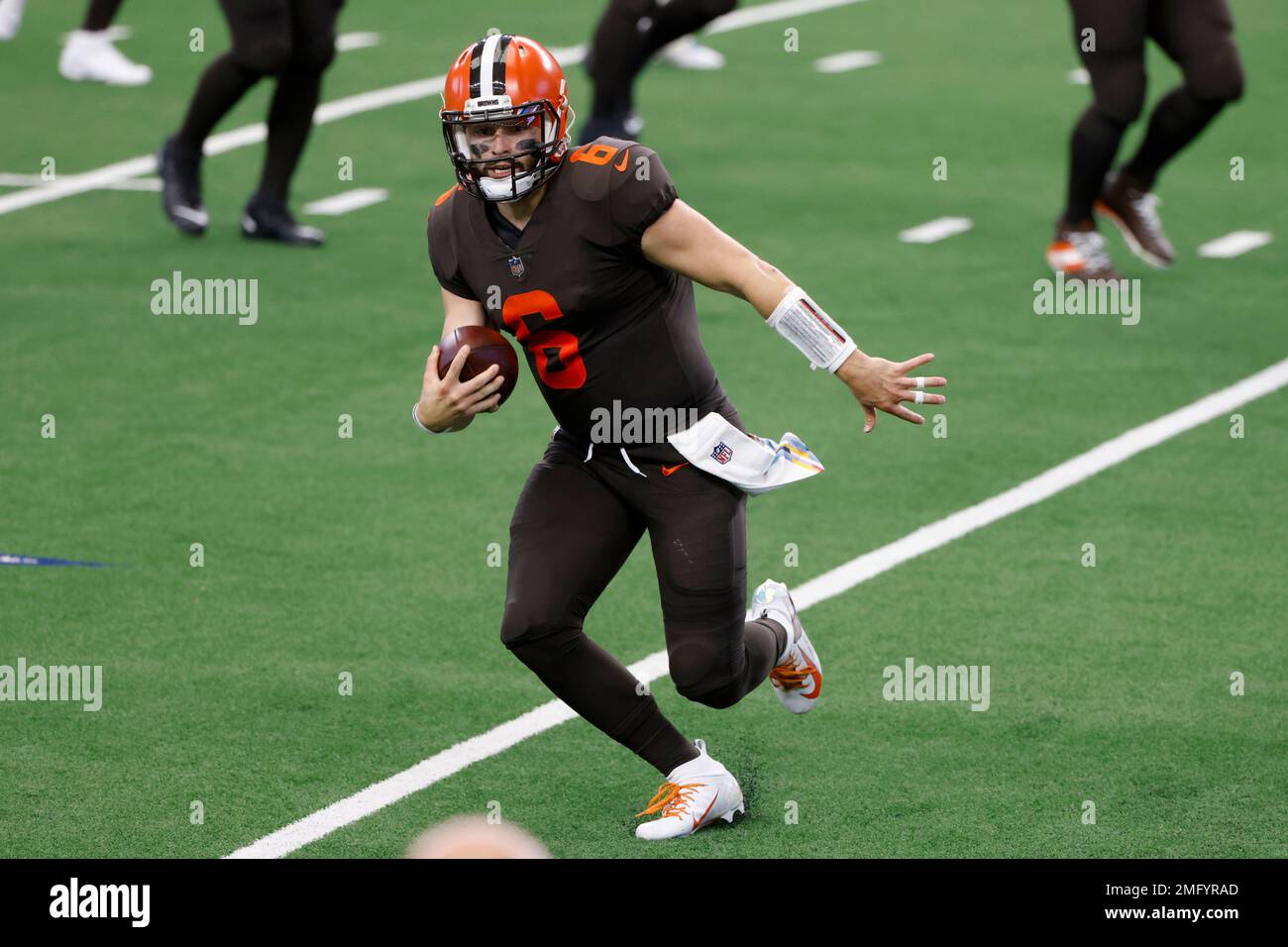 Cleveland Browns quarterback Baker Mayfield (6) scrambles out of the ...
