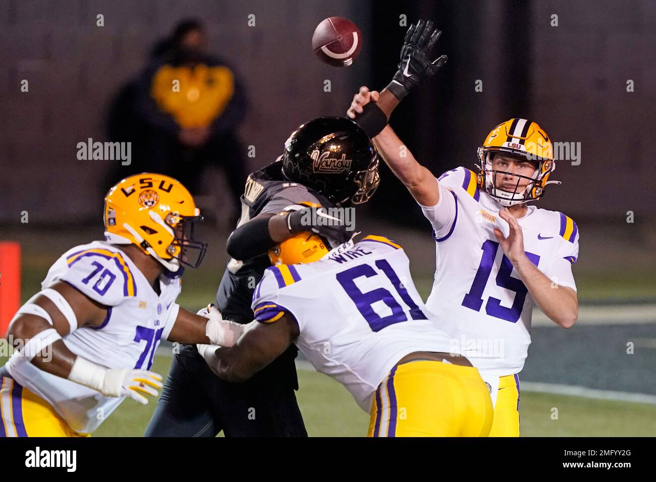 LSU quarterback Myles Brennan (15) passes against Vanderbilt in the ...