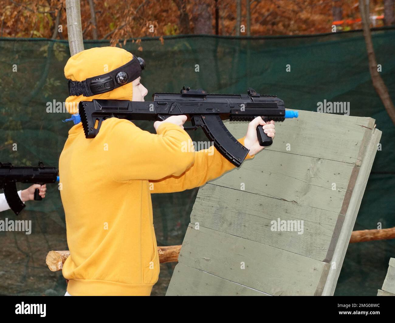 Aim gaming hi-res stock photography and images - Alamy