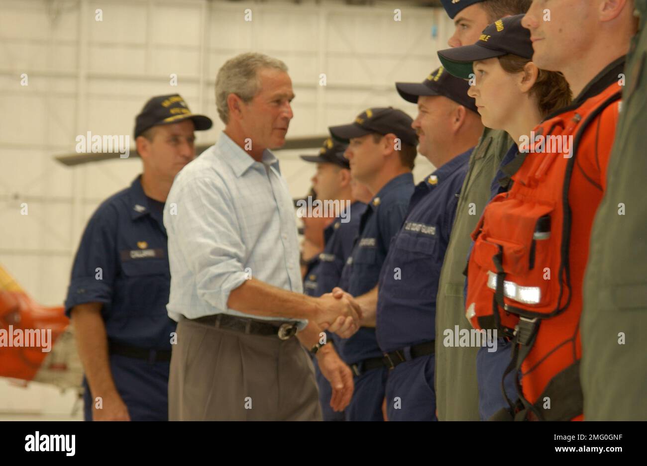 President George W. Bush Visit - 26-HK-6-166. Briefing in ATC hangar ...