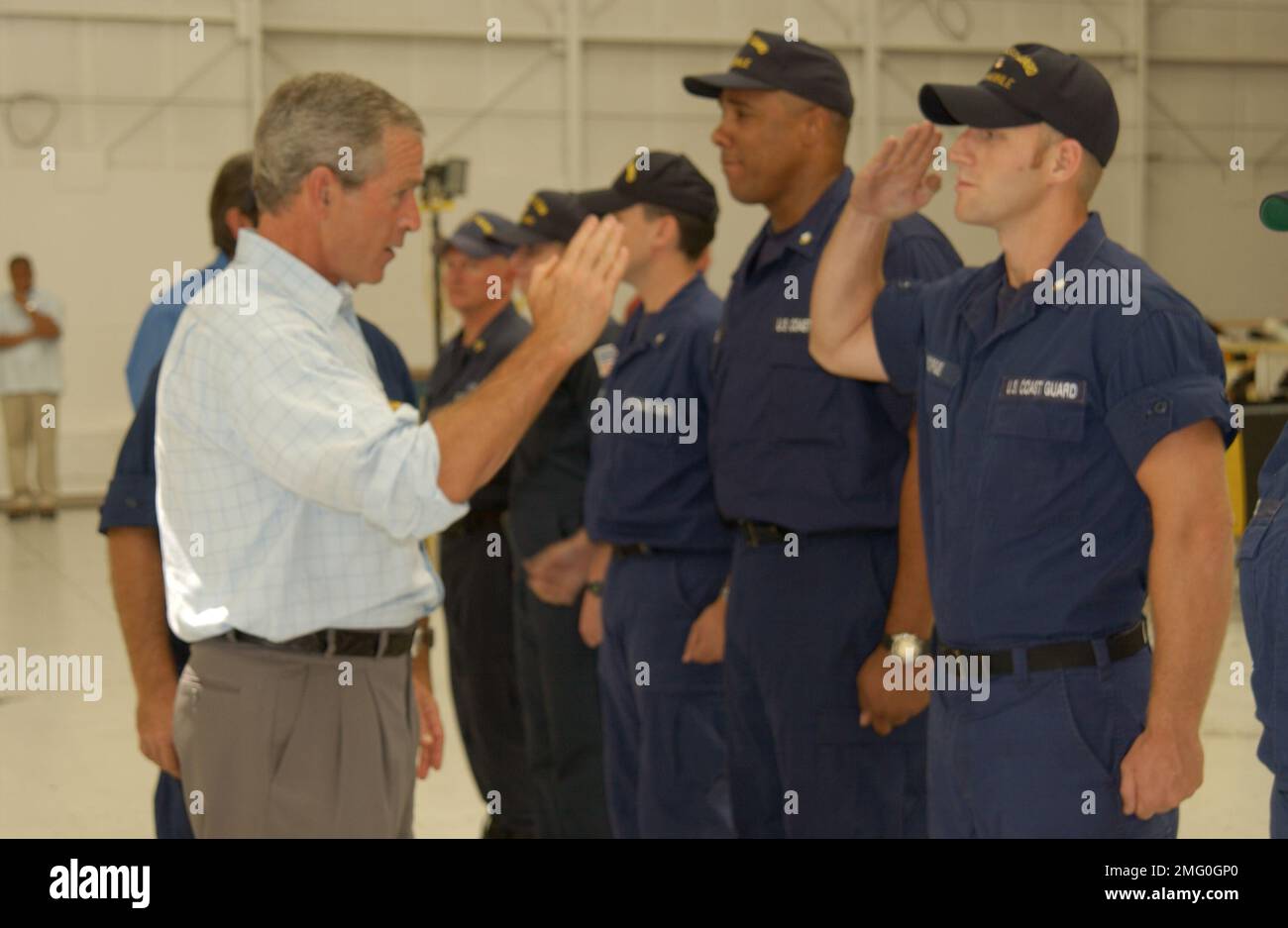 President George W. Bush Visit - 26-HK-6-186. Briefing in ATC hangar ...