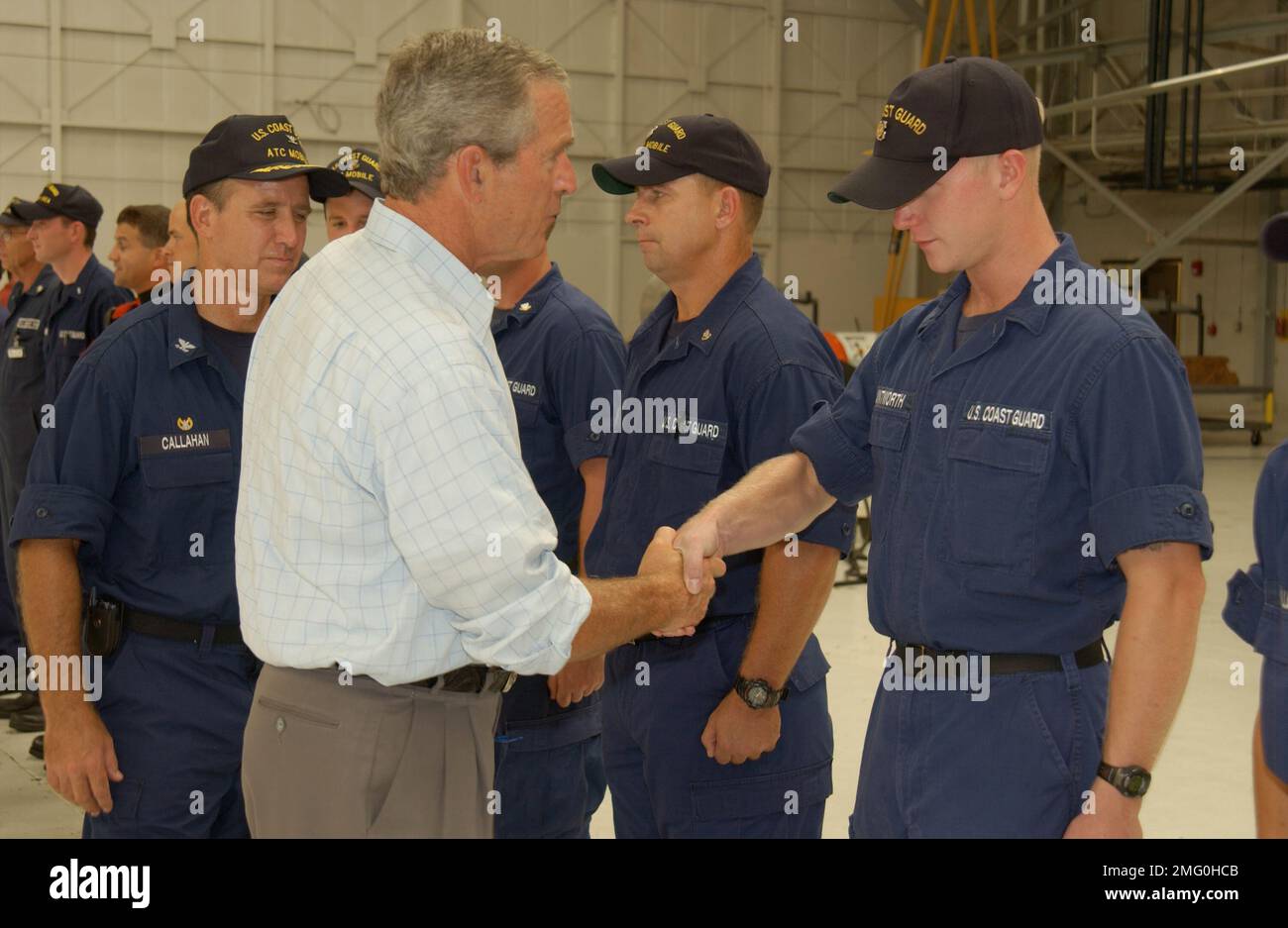 President George W. Bush Visit - 26-HK-6-178. Briefing in ATC hangar ...
