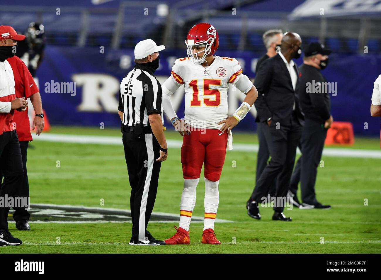 Kansas City Chiefs quarterback Patrick Mahomes speaks with referee John ...