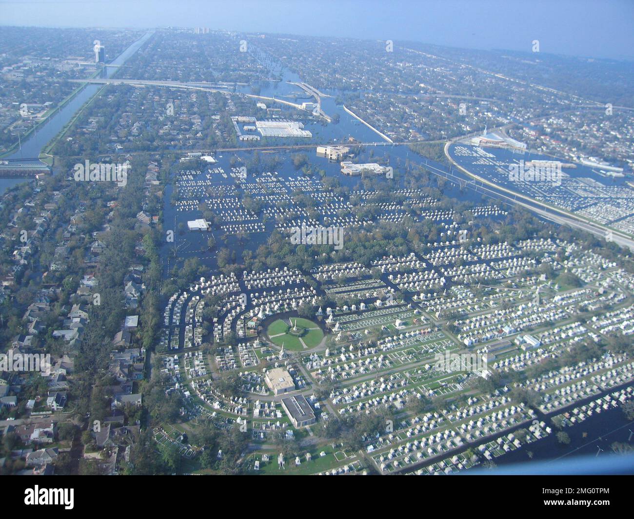 Aerial view flooding hurricane katrina hi-res stock photography and ...